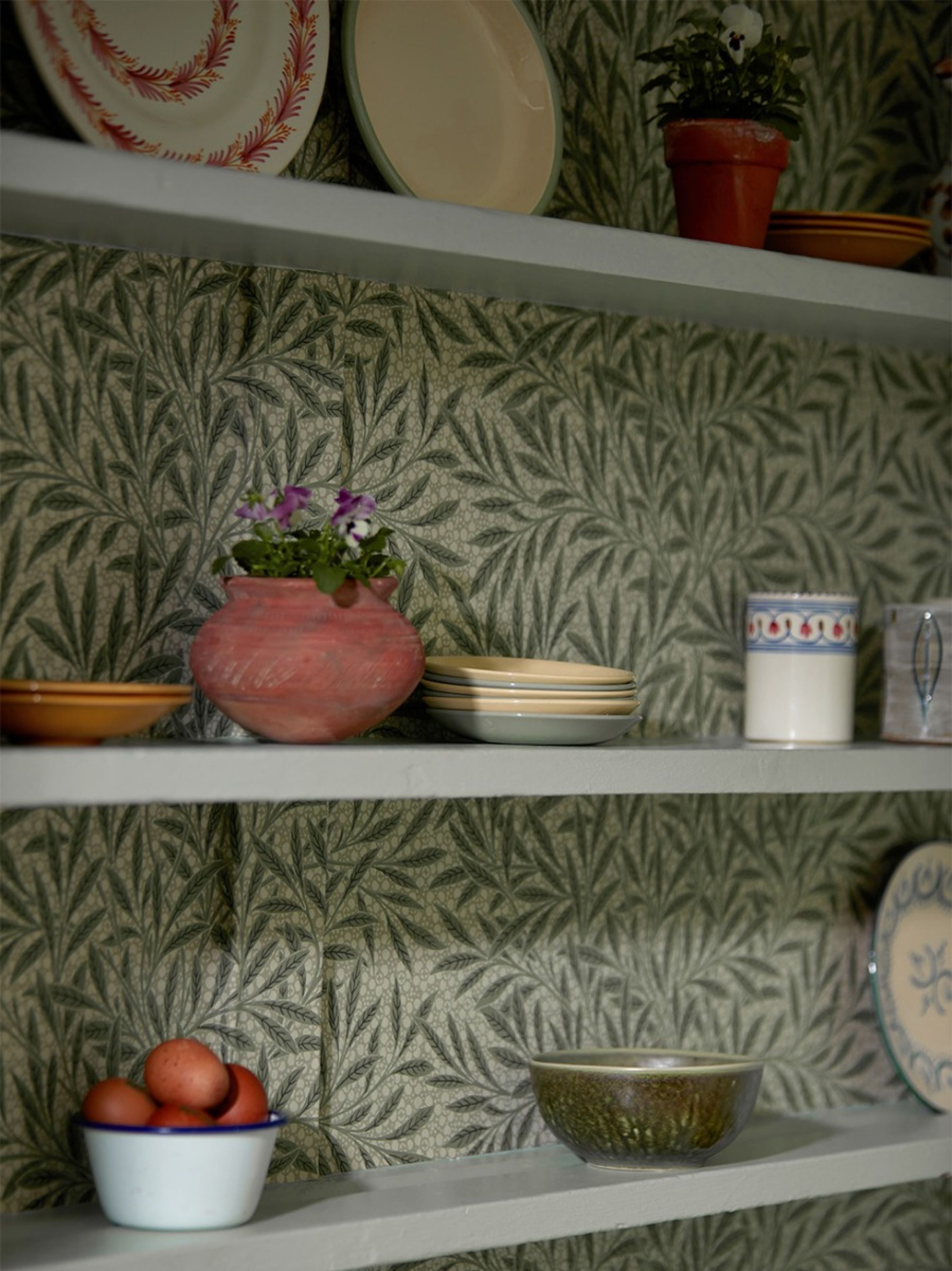 The history of the William Morris Willow wallpaper pattern